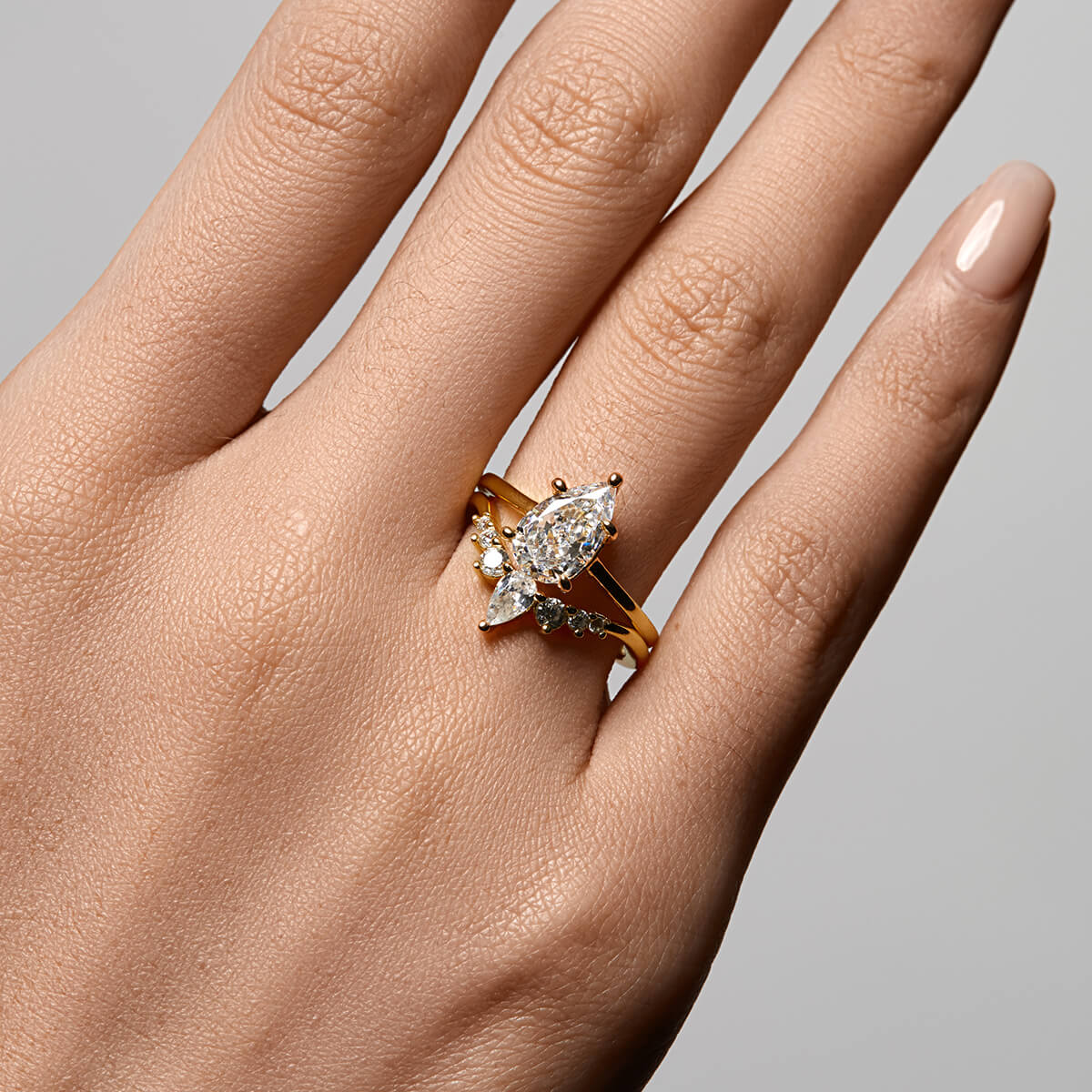 Small Classic Pear shaped Solitaire Plain Band Single Stone Ring ...